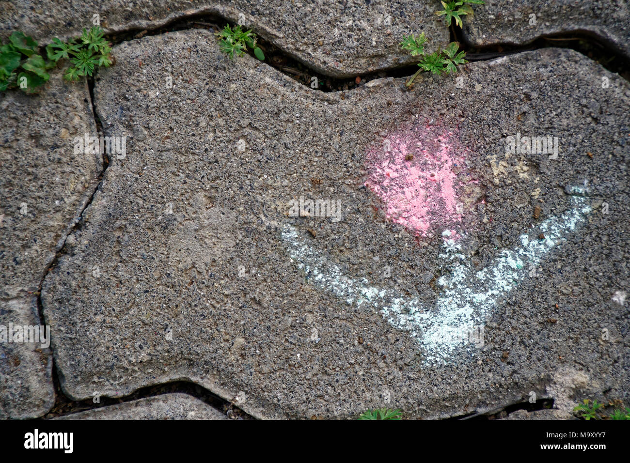 Kinder mit kreide und tafel Stockfotos und -bilder Kaufen - Alamy