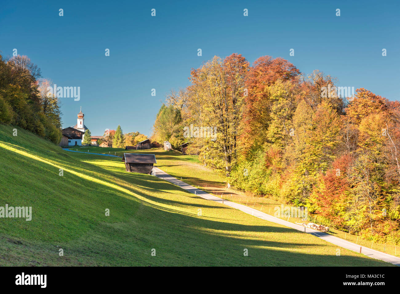 Wamberg bei garmisch partenkirchen -Fotos und -Bildmaterial in hoher ...