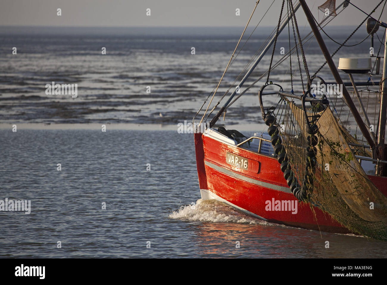 Kutter auf der Nordsee, Wilhelmshaven, Niedersachsen, Deutschland, Europa Stockfotografie - Alamy