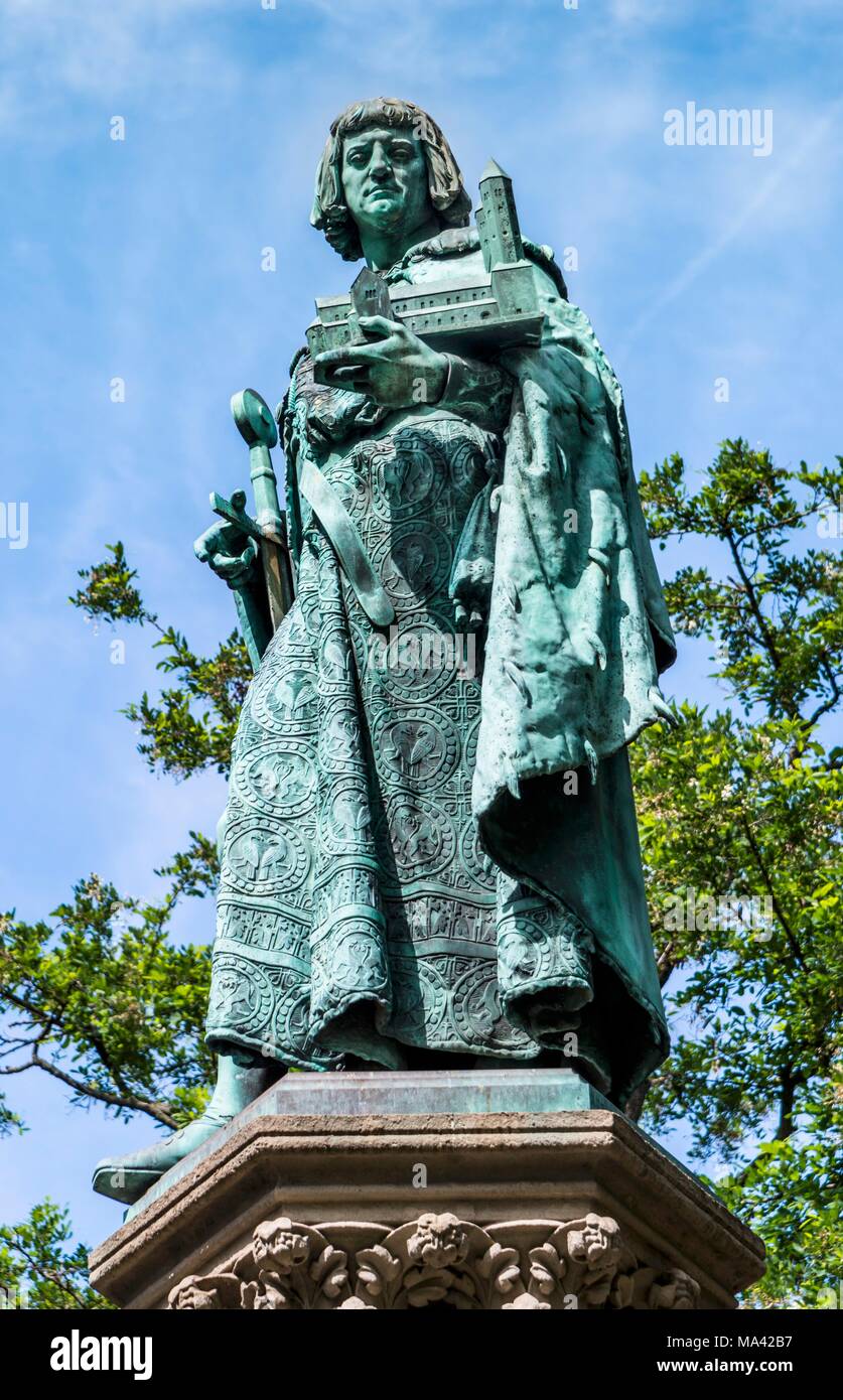 Statue von henry der löwe -Fotos und -Bildmaterial in hoher Auflösung ...