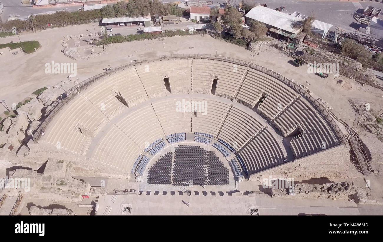 Das römische Amphitheater von Cäsarea - Luftbild Bild zeigen ...