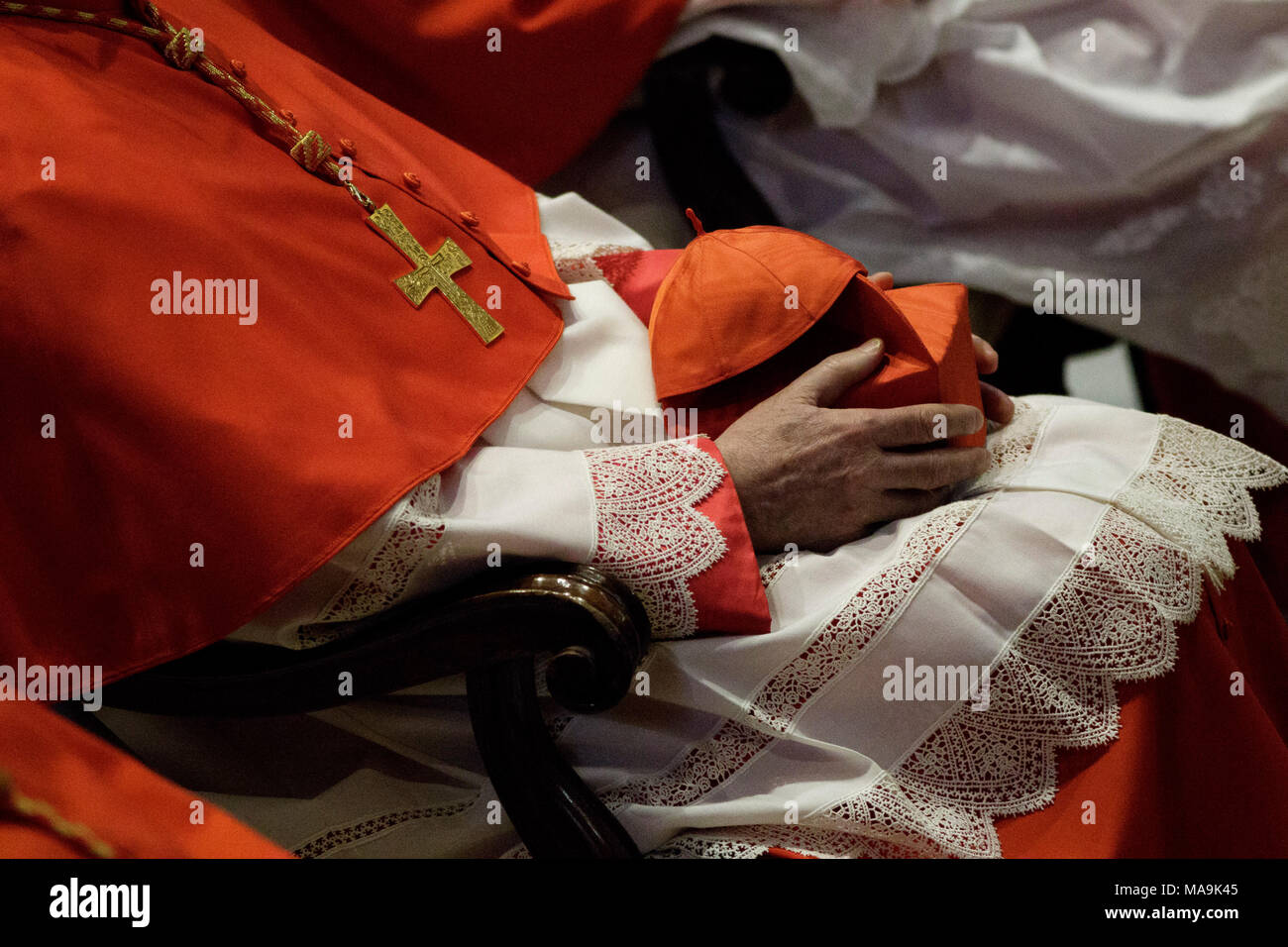 Vatikan, Vatikan. 30. März, 2018. Papst Franziskus nimmt an der Feier des Leidens des Herrn am ...