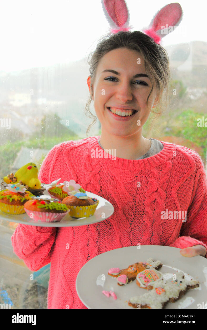 Zuckerpaste flowers -Fotos und -Bildmaterial in hoher Auflösung – Alamy