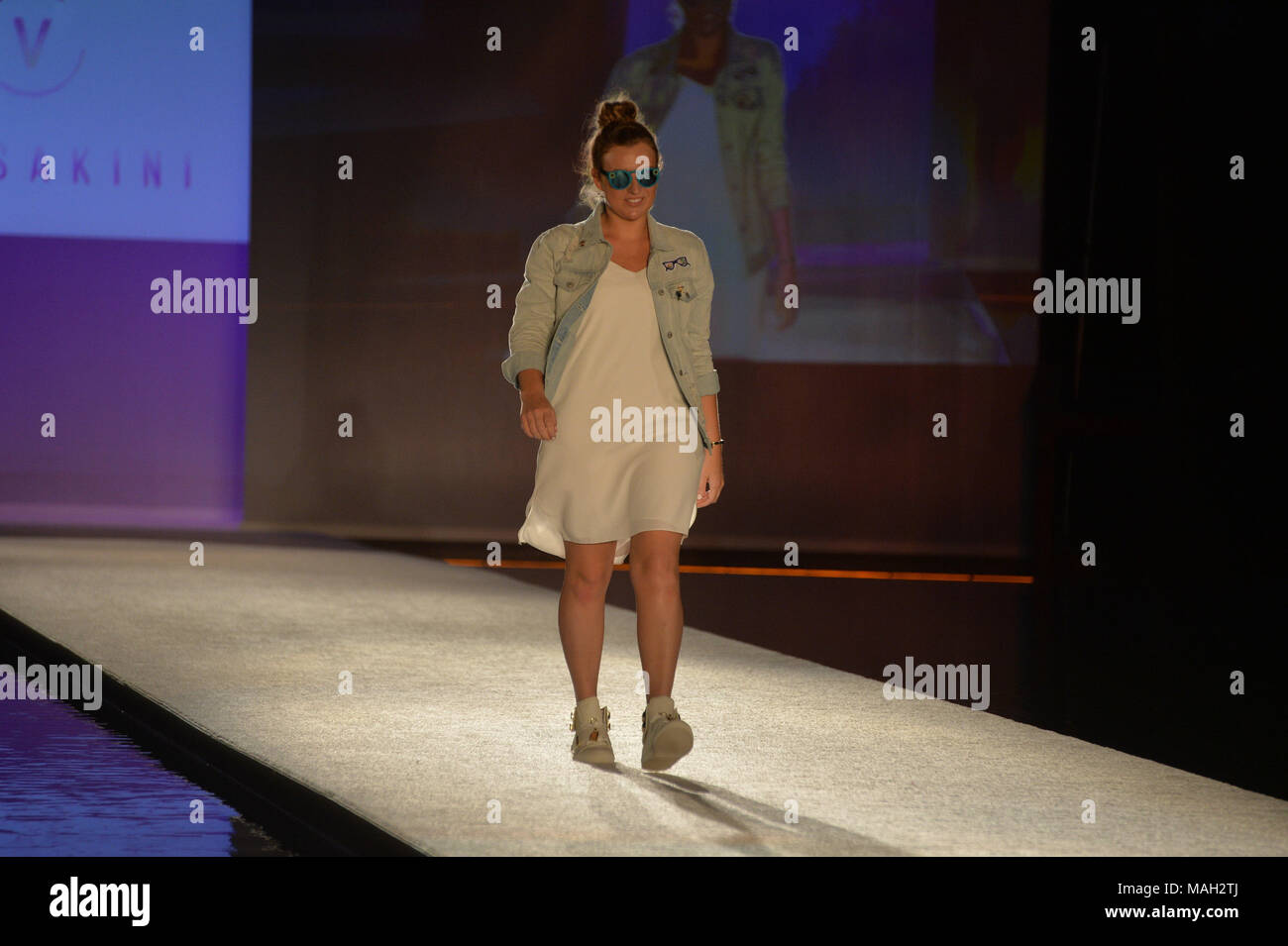 Amanda perna -Fotos und -Bildmaterial in hoher Auflösung – Alamy