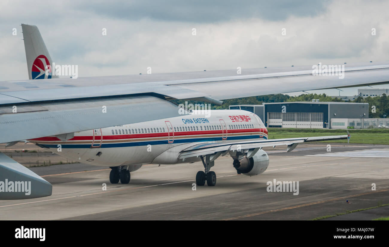 Wing flaps -Fotos und -Bildmaterial in hoher Auflösung – Alamy