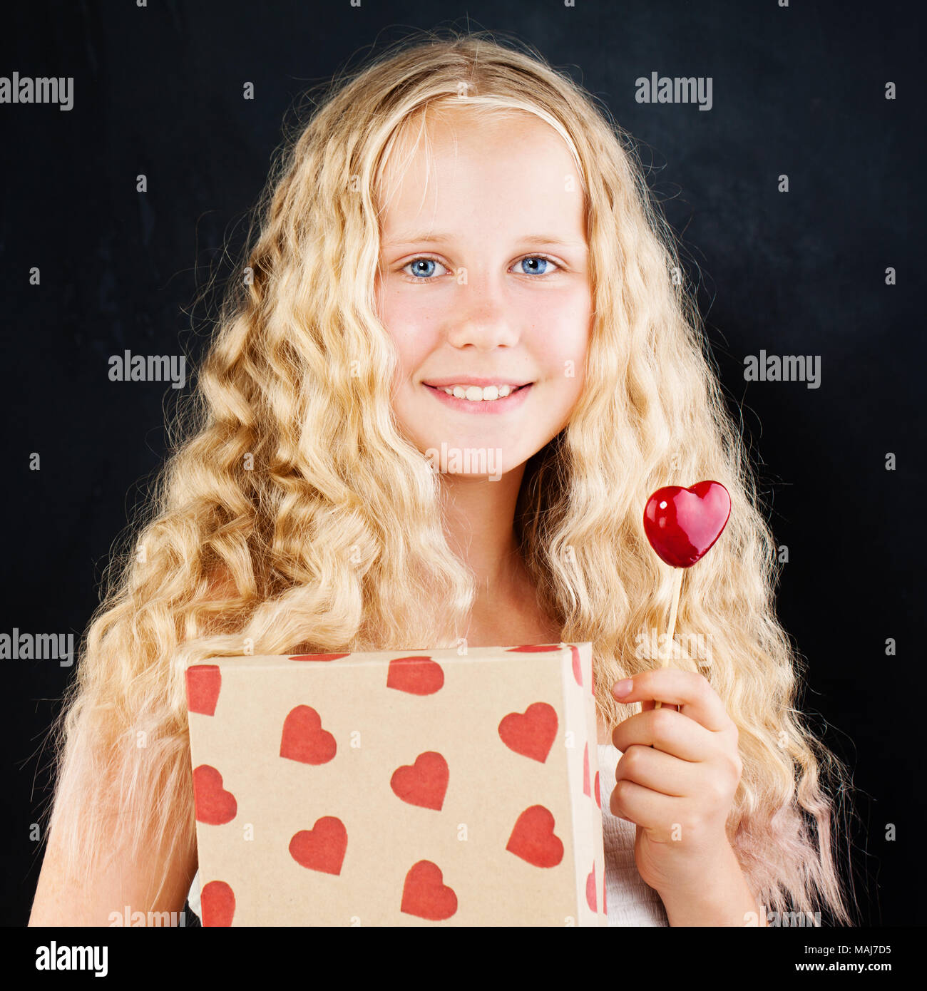 Cute teen teenager blonde girl -Fotos und -Bildmaterial in hoher ...