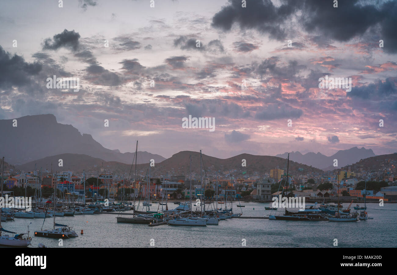 Marina mindelo -Fotos und -Bildmaterial in hoher Auflösung – Alamy