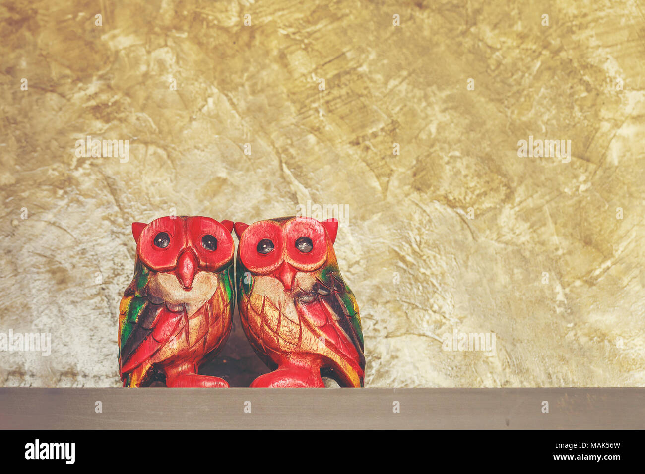 Geschnitzte eule -Fotos und -Bildmaterial in hoher Auflösung – Alamy