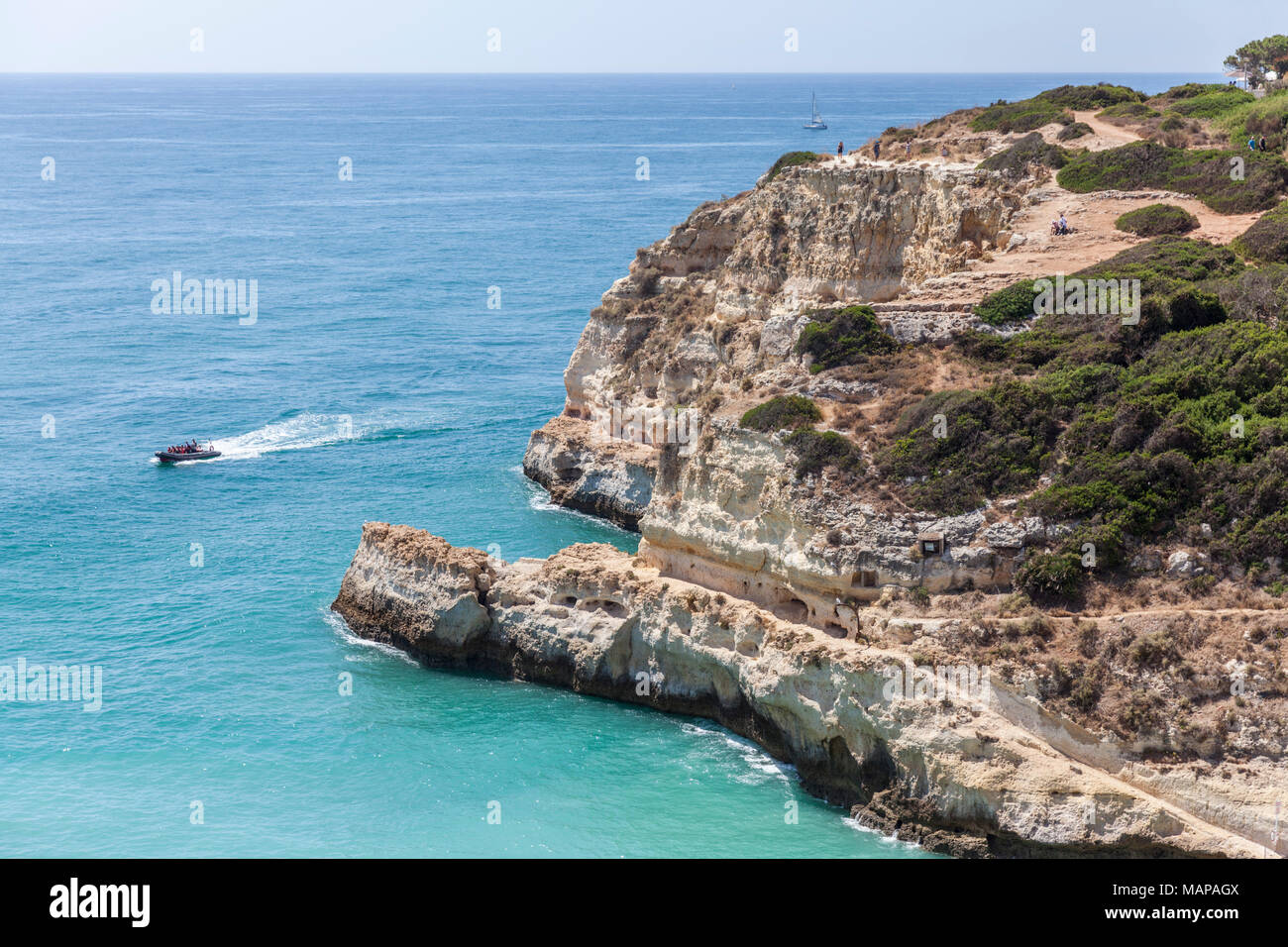 Meeresklippen in der algarve -Fotos und -Bildmaterial in hoher ...