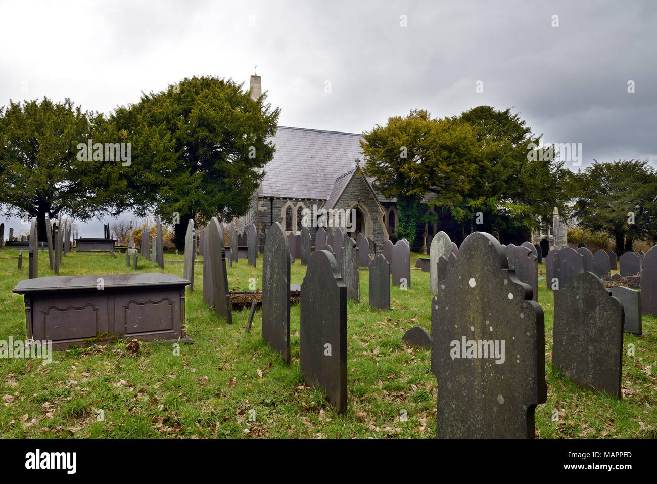 St marys church tregarth -Fotos und -Bildmaterial in hoher Auflösung ...