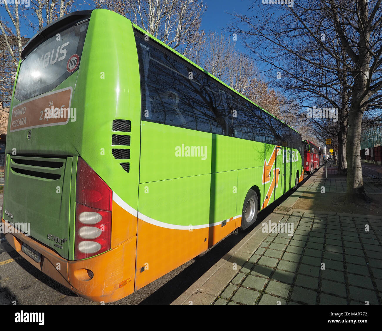Italienischer flixbus -Fotos und -Bildmaterial in hoher Auflösung – Alamy
