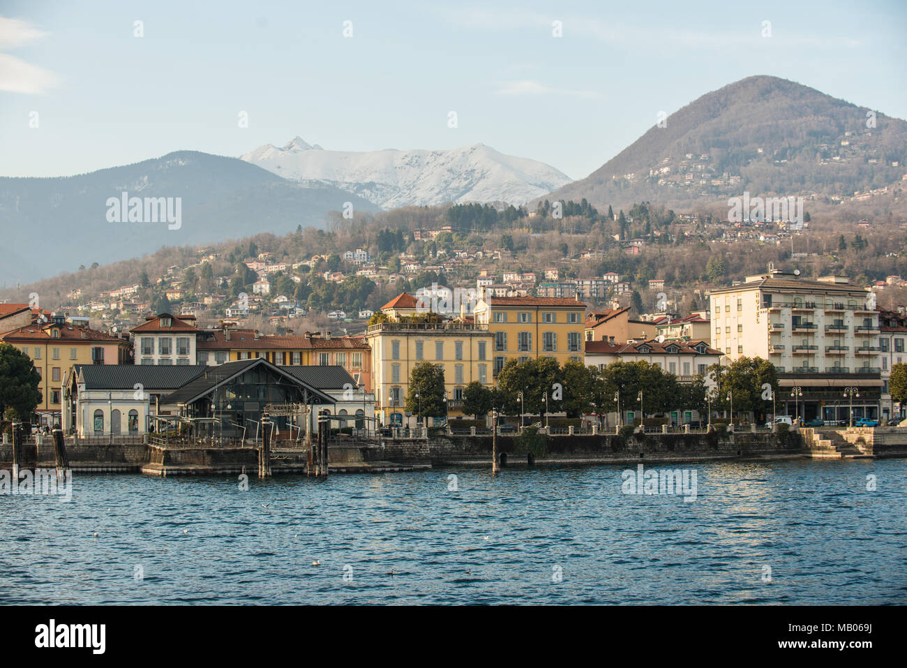 Lungolago nord -Fotos und -Bildmaterial in hoher Auflösung – Alamy