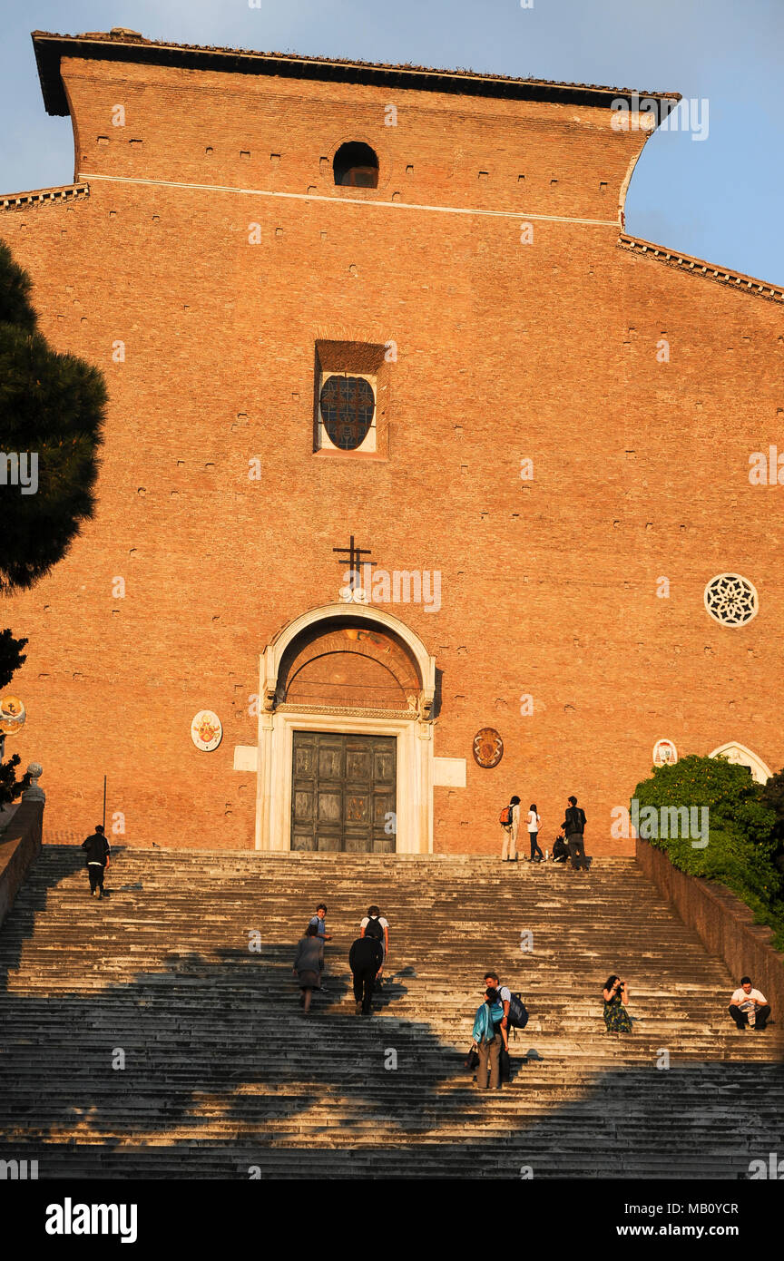 Romanische Basilika di Santa Maria in Aracoeli (Basilika St. Maria von ...