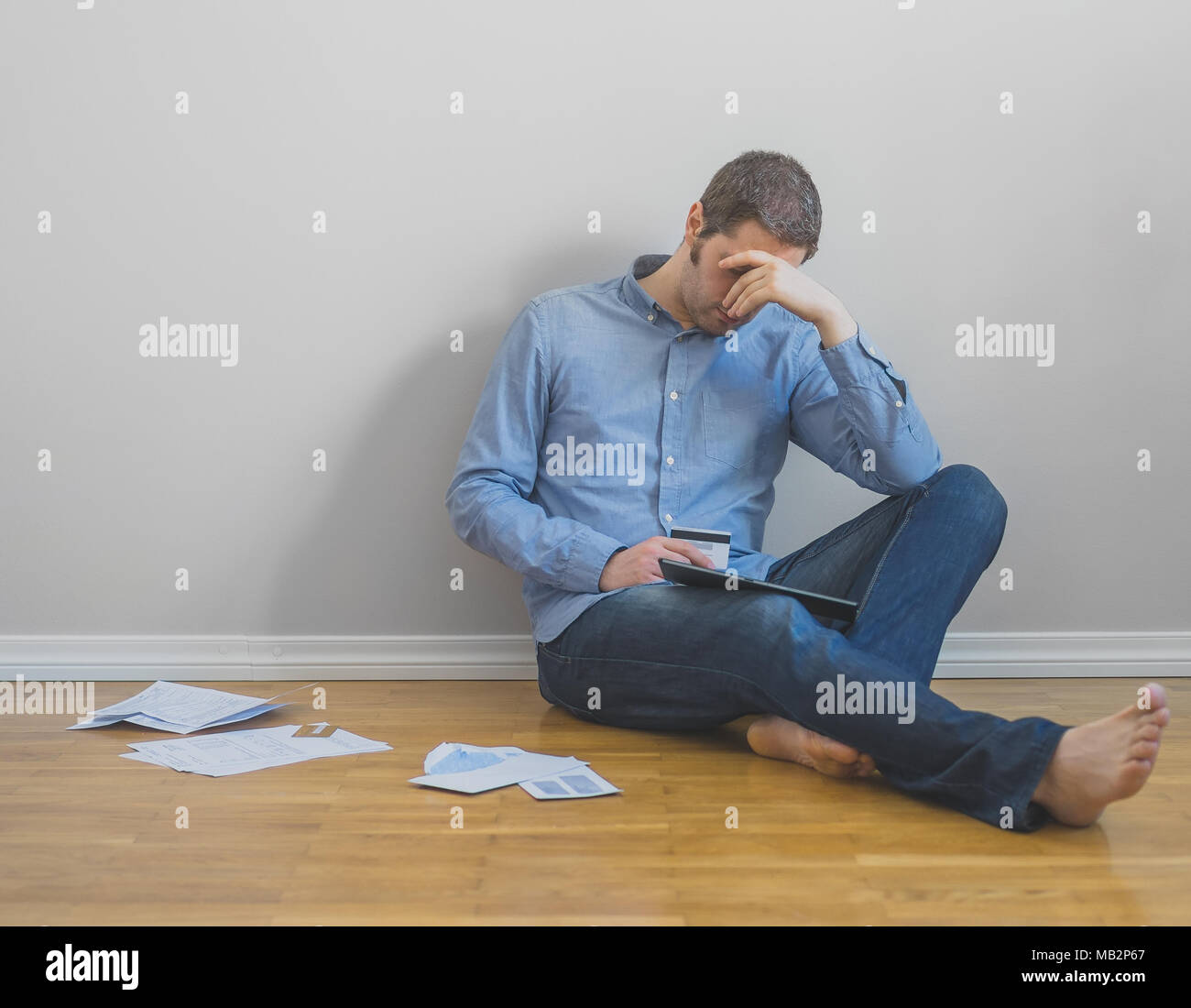 Mann kein geld -Fotos und -Bildmaterial in hoher Auflösung – Alamy