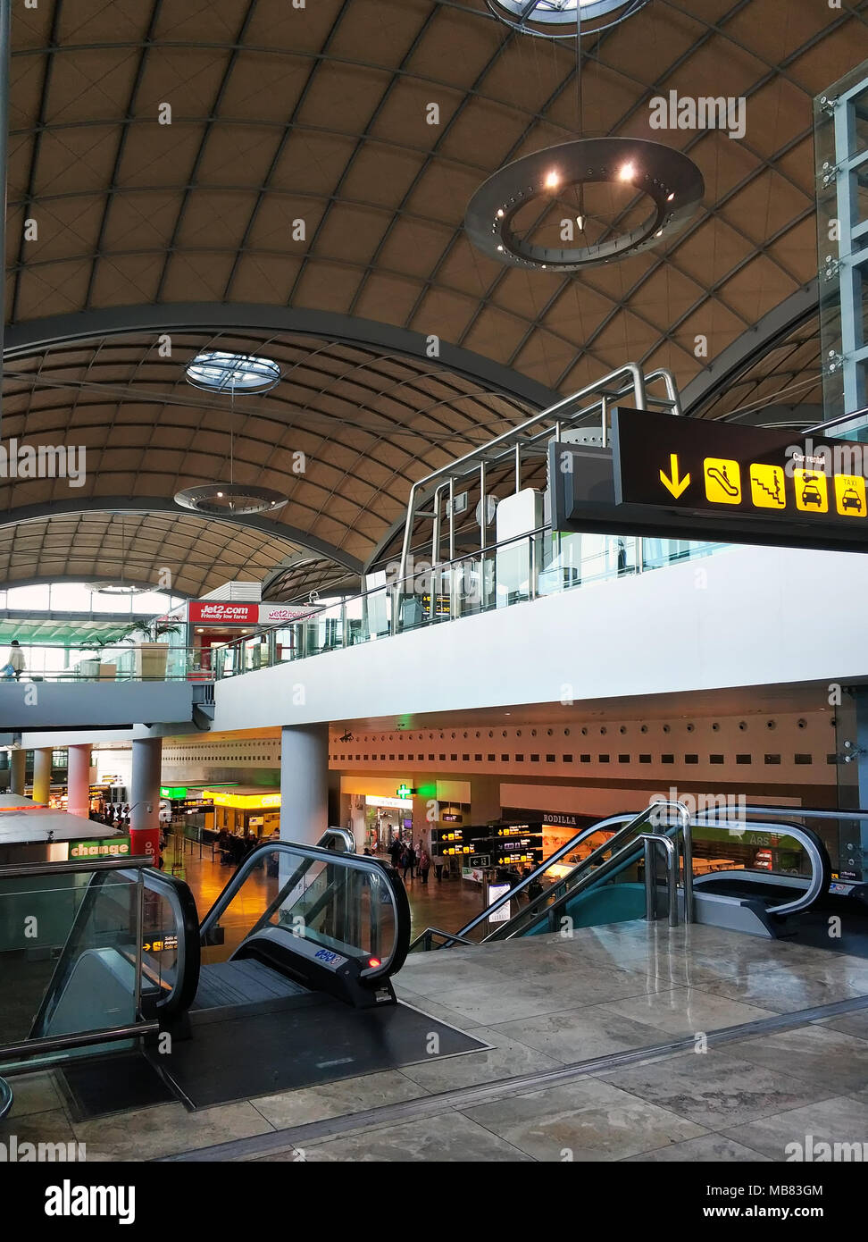 Alicante Flughafen Ankunft