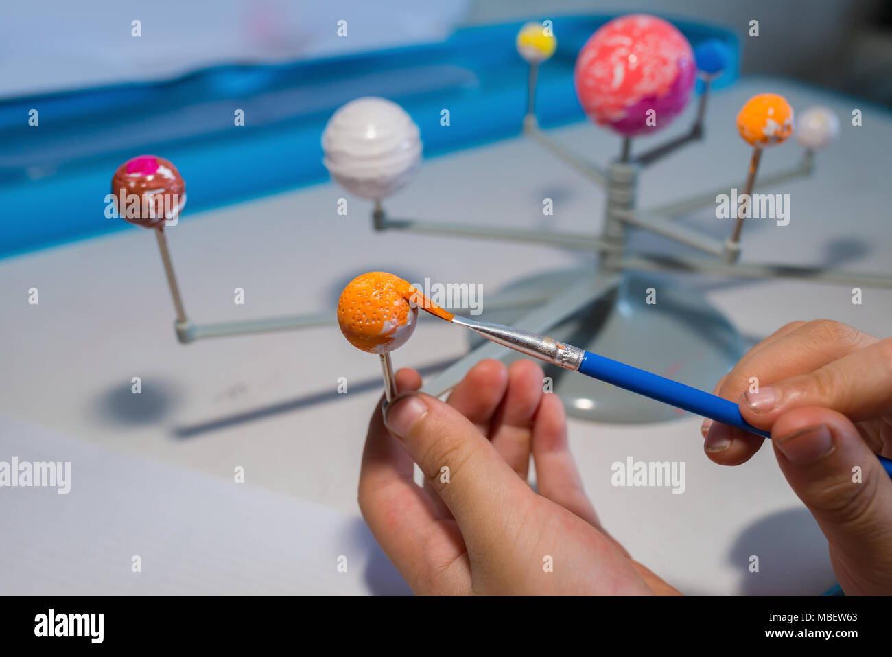 Solar science elementary school -Fotos und -Bildmaterial in hoher ...