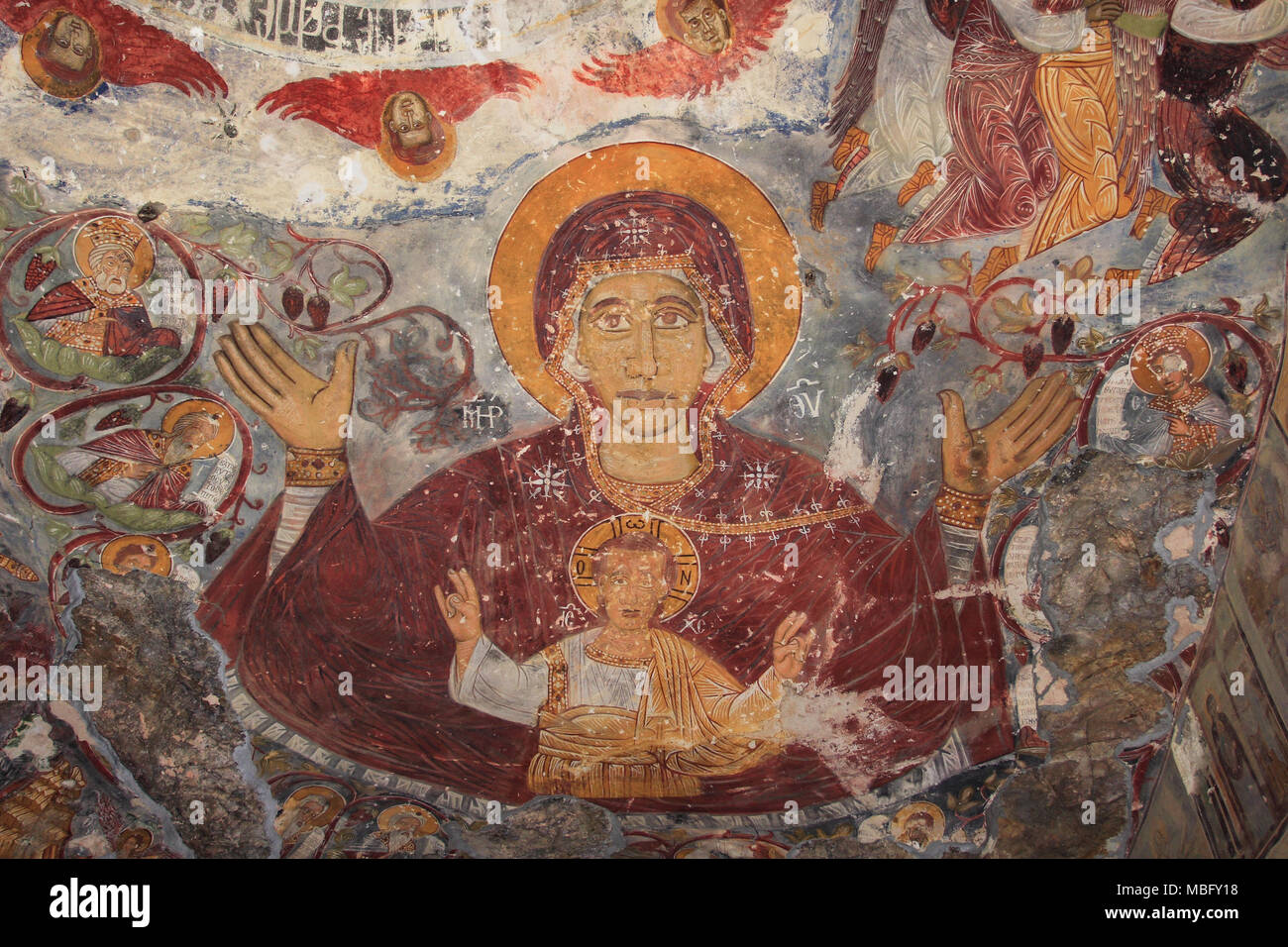 Das Fresko der Jungfrau Maria und Baby Jesus Christus an der Decke der Höhle, die Hauptkirche ...
