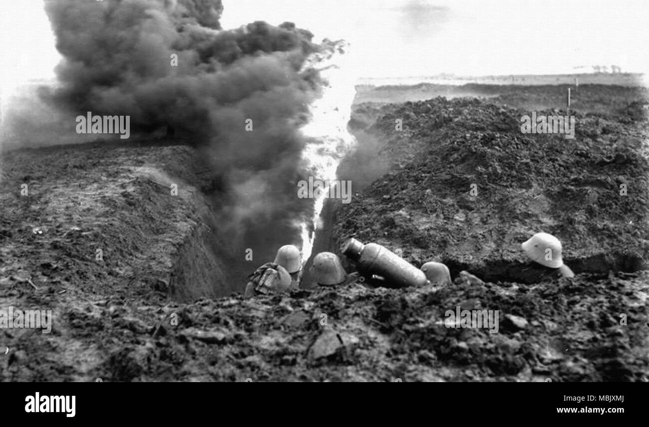 Deutsche flammenwerfer -Fotos und -Bildmaterial in hoher Auflösung – Alamy