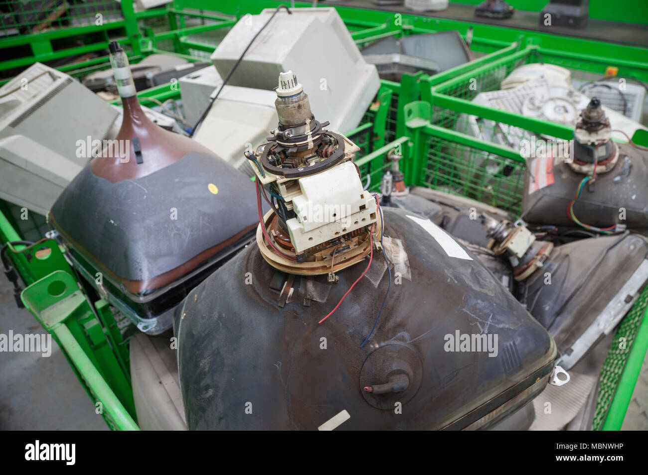 Stapel alte Monitore Recycling Stockfotografie - Alamy