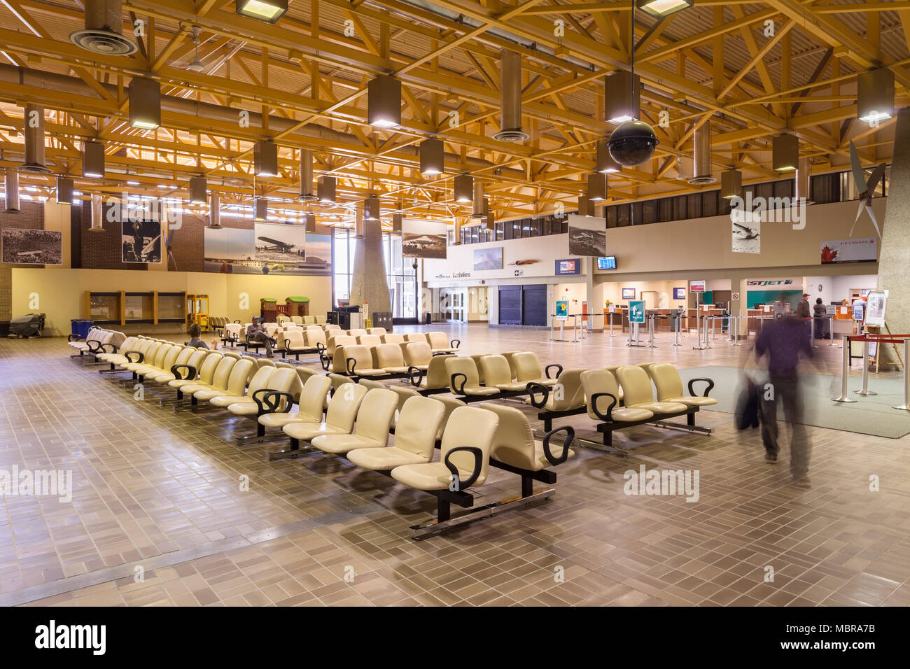 Gander international airport terminal -Fotos und -Bildmaterial in hoher ...