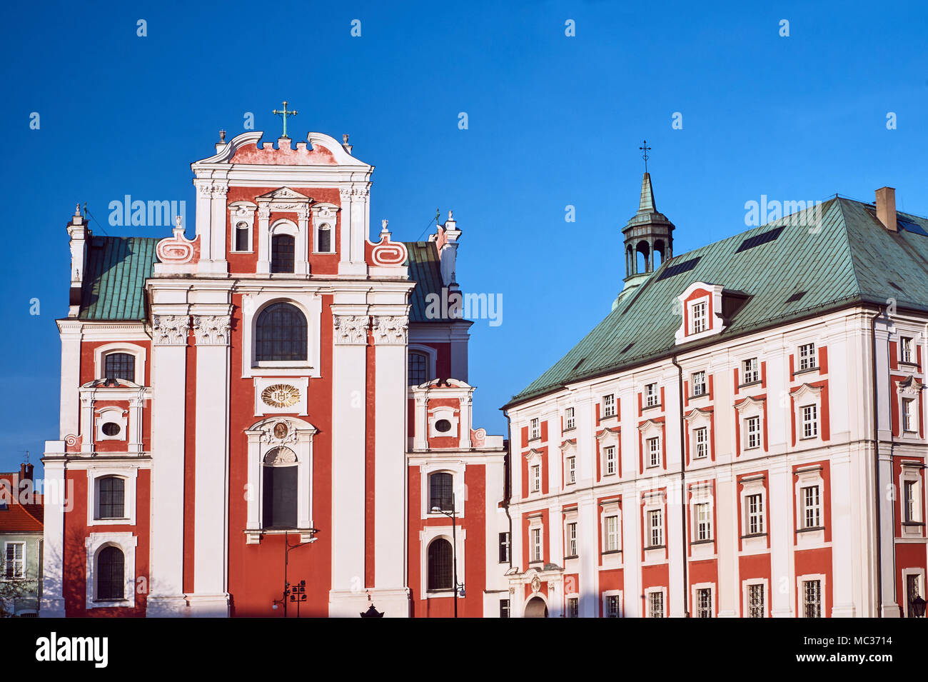 Barocke fassade kirche poznan -Fotos und -Bildmaterial in hoher ...