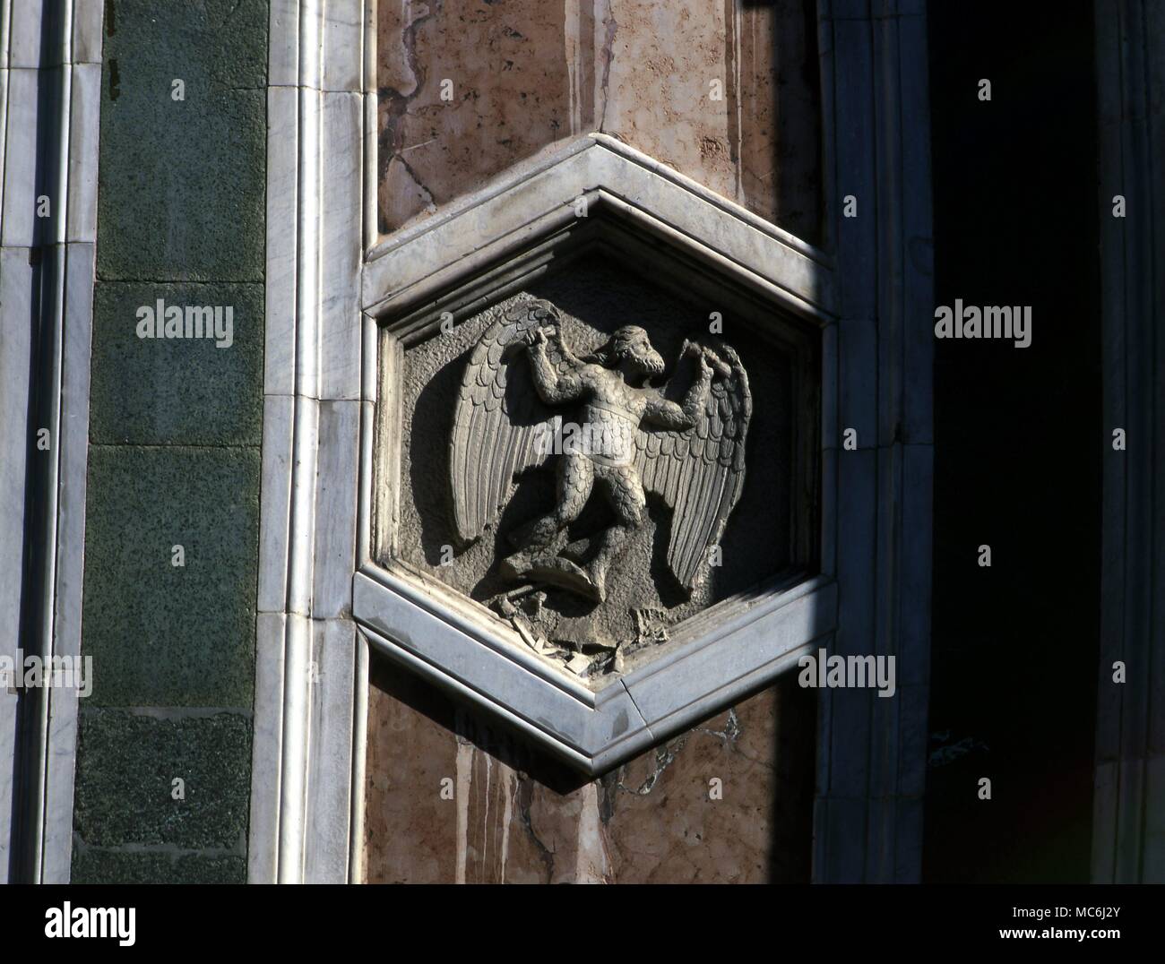 Relief griechische mythologie geschichte historisches archiv archiv -Fotos und -Bildmaterial in ...