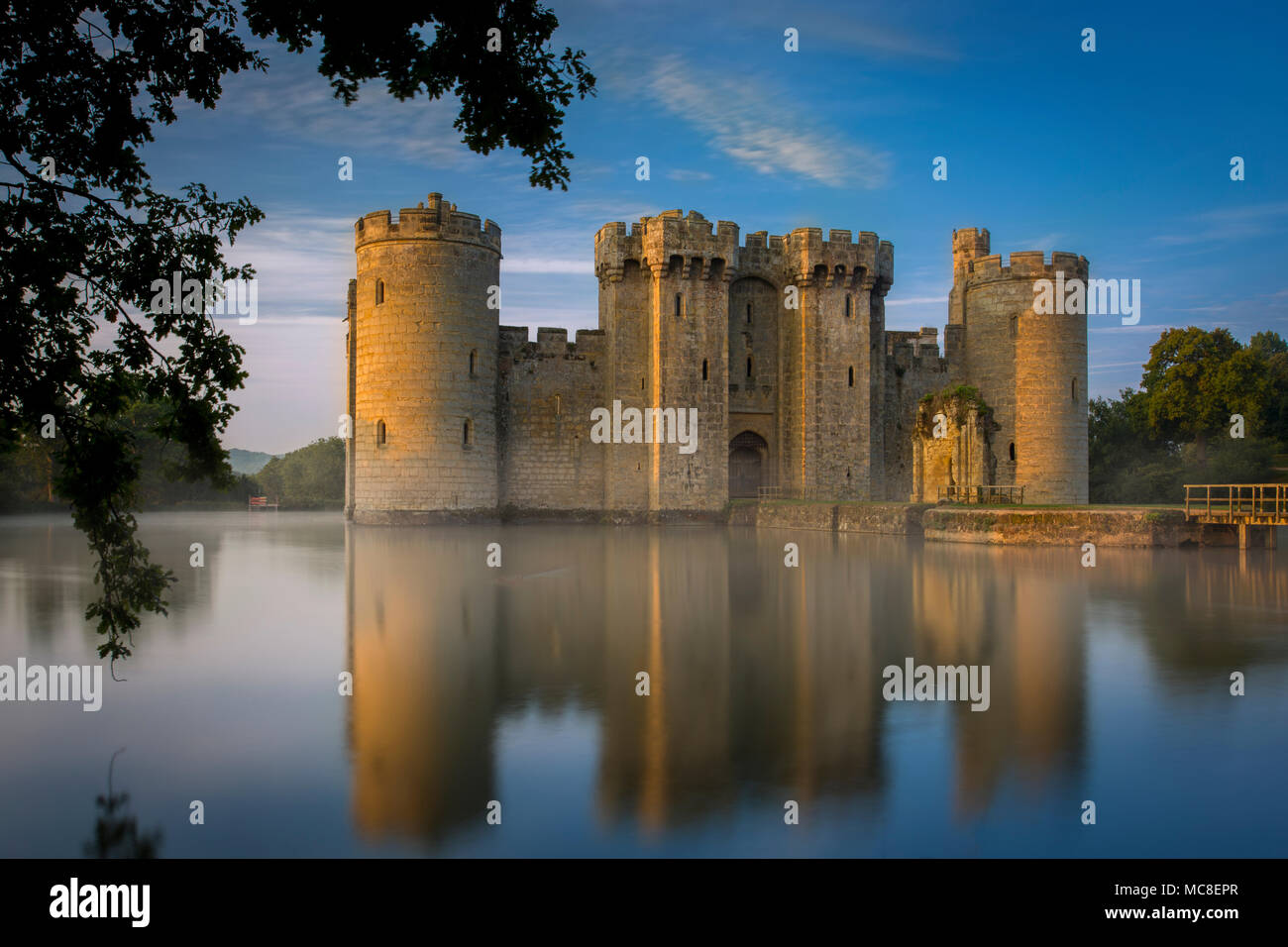 Burggraben von bodiam -Fotos und -Bildmaterial in hoher Auflösung – Alamy