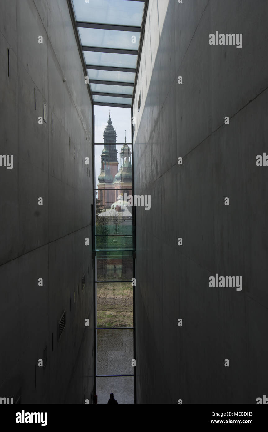Brama poznania museum -Fotos und -Bildmaterial in hoher Auflösung – Alamy