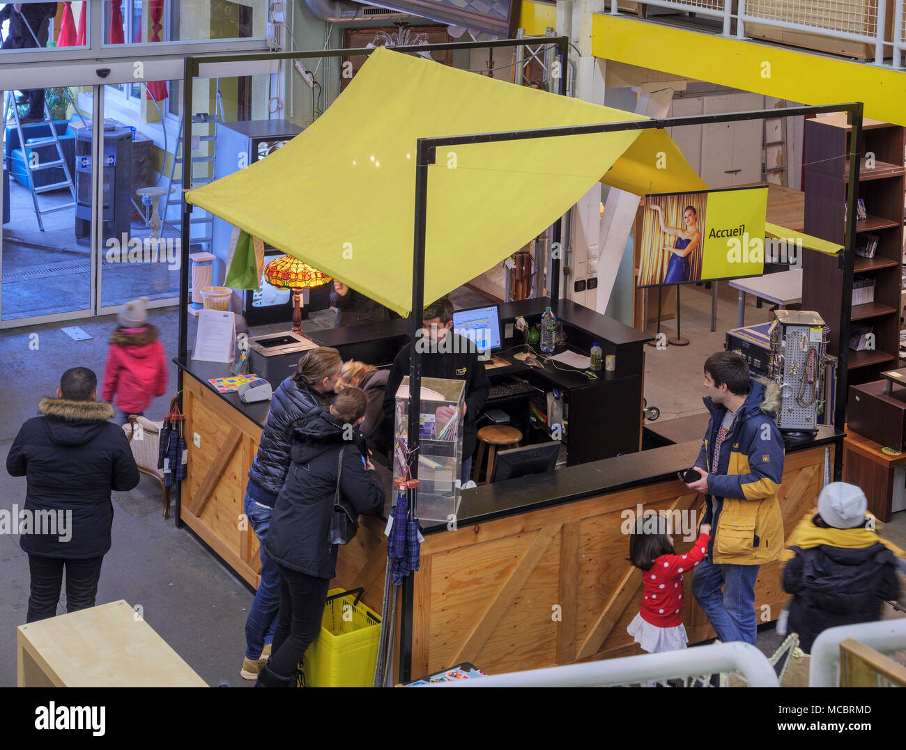 Troc Second hand Shop 83, Rue de Hollerich, Luxemburg Stadt, Europa ...