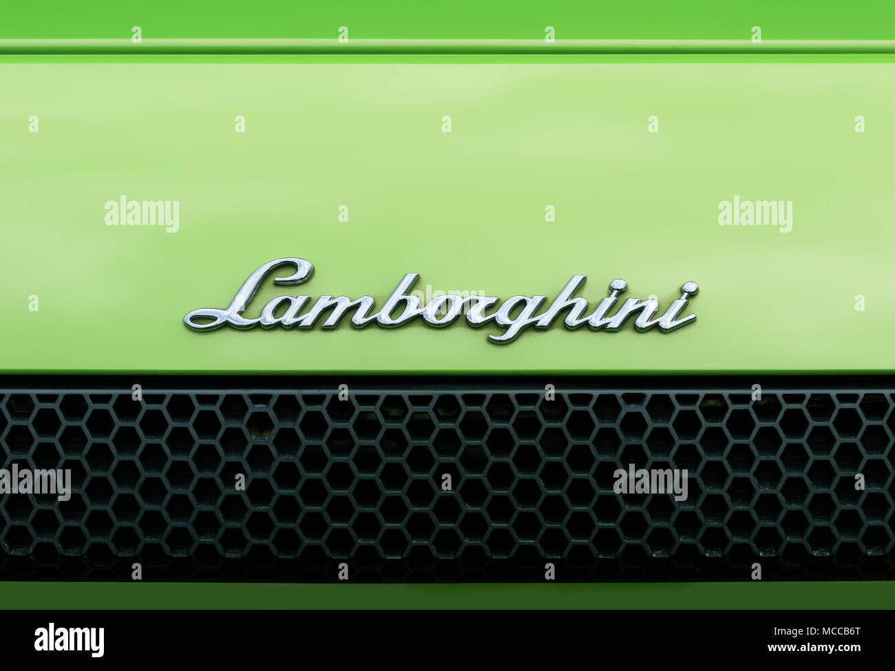 Lamborghini schrift -Fotos und -Bildmaterial in hoher Auflösung – Alamy