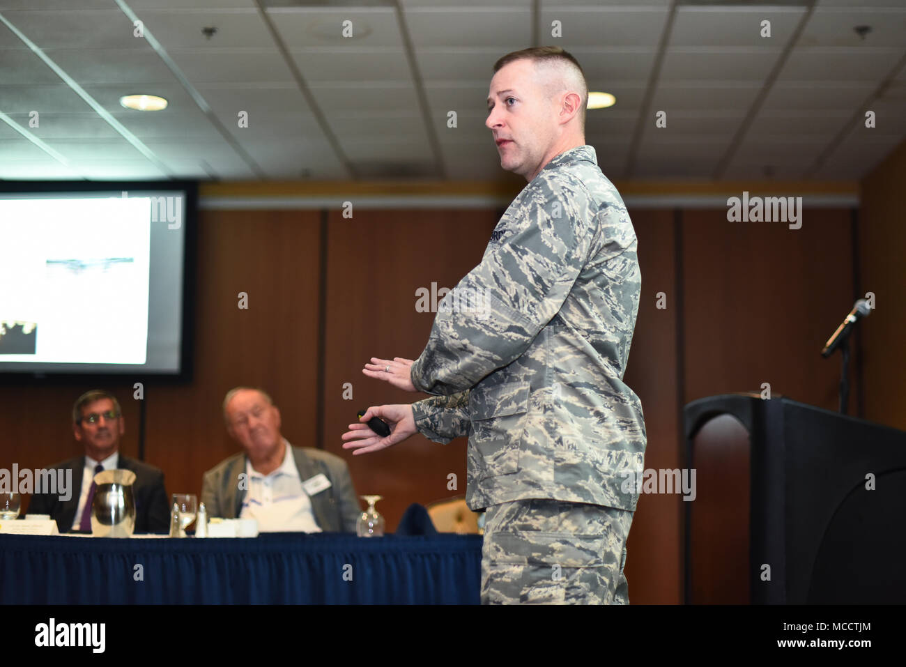 Dvais monthan luftwaffenbasis -Fotos und -Bildmaterial in hoher ...