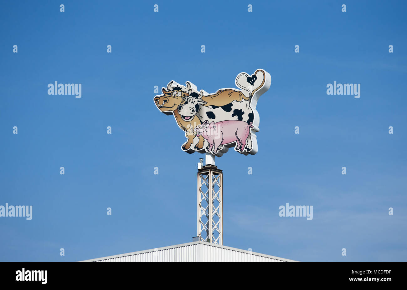 Tonnies logo -Fotos und -Bildmaterial in hoher Auflösung – Alamy