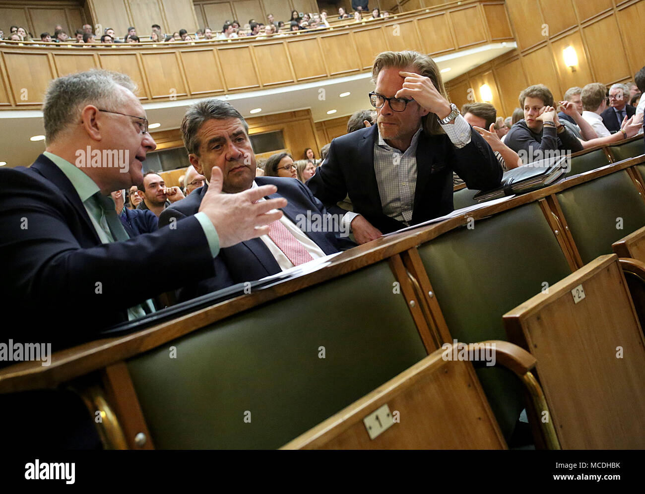 Michael hoch -Fotos und -Bildmaterial in hoher Auflösung – Alamy