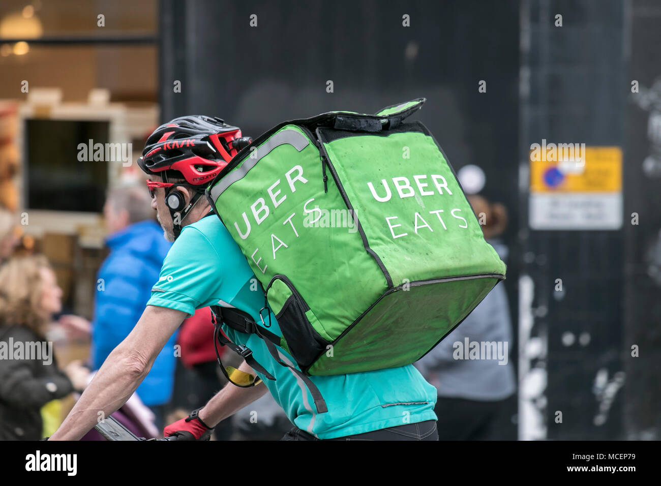 Er Isst Stockfotos und -bilder Kaufen - Alamy