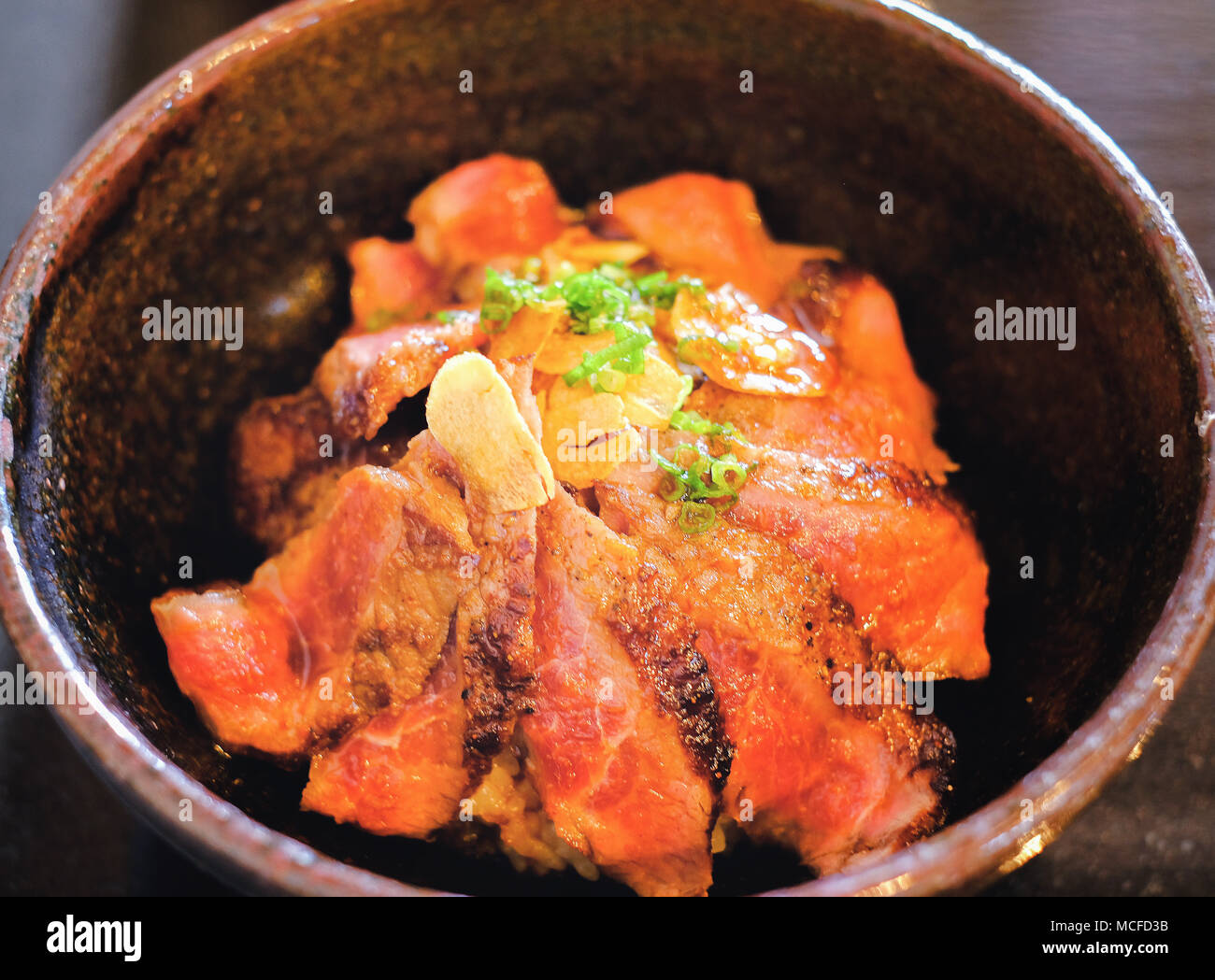 Wagyu don reis mit ei -Fotos und -Bildmaterial in hoher Auflösung – Alamy