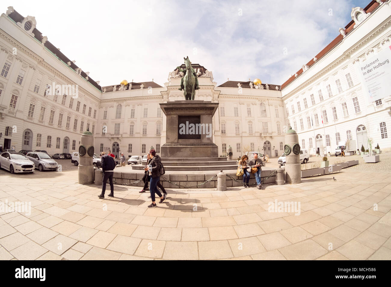 Josefsplatz mit Joseph II Statue in der Hofburg, Wien, Österreich ...
