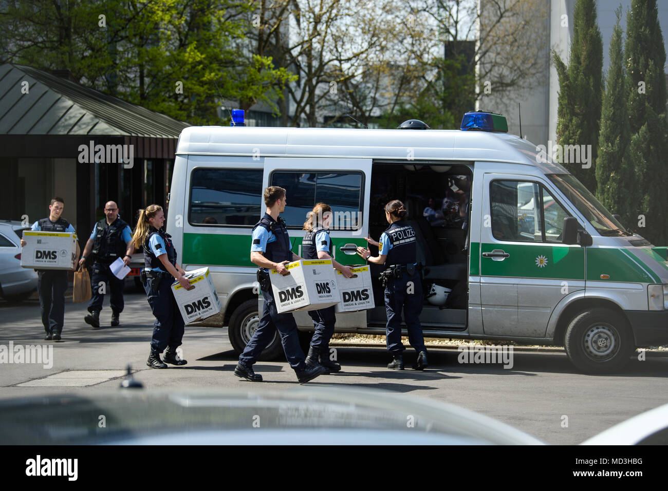 Polizeifahrzeug Stuttgart Stockfotos und -bilder Kaufen - Alamy