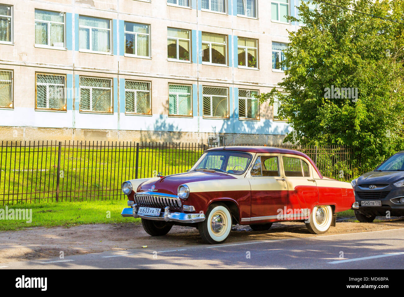 Auto wolga -Fotos und -Bildmaterial in hoher Auflösung – Alamy