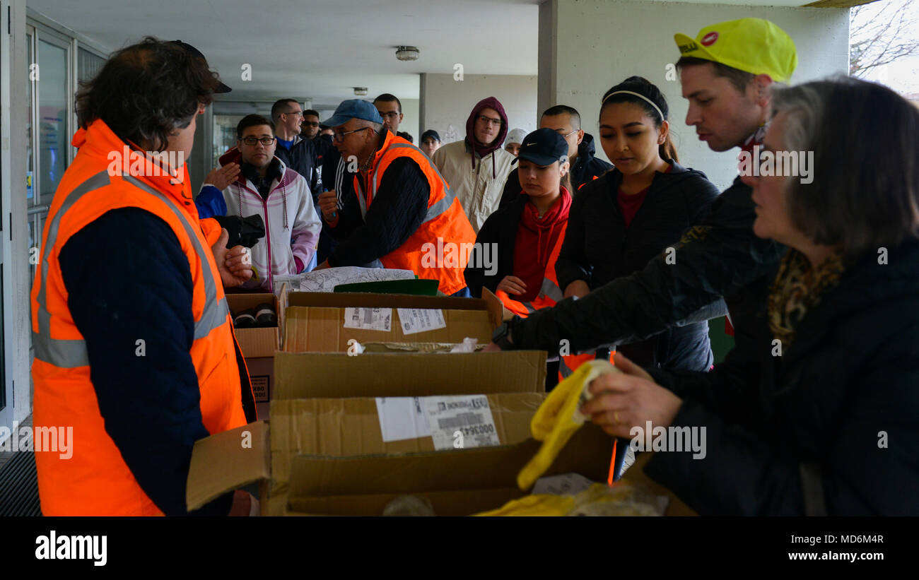 Mitarbeiter sgt austin harvill -Fotos und -Bildmaterial in hoher ...