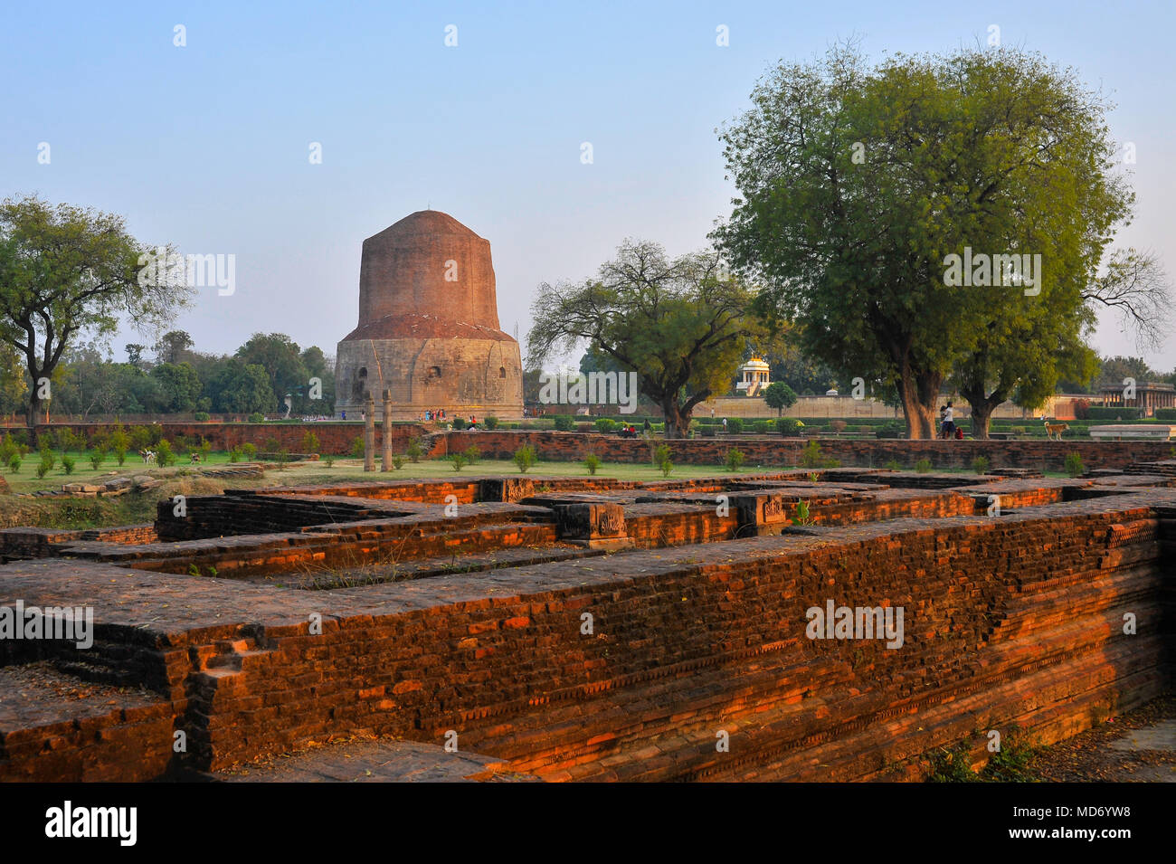 Antike buddistische monumente -Fotos und -Bildmaterial in hoher Auflösung – Alamy