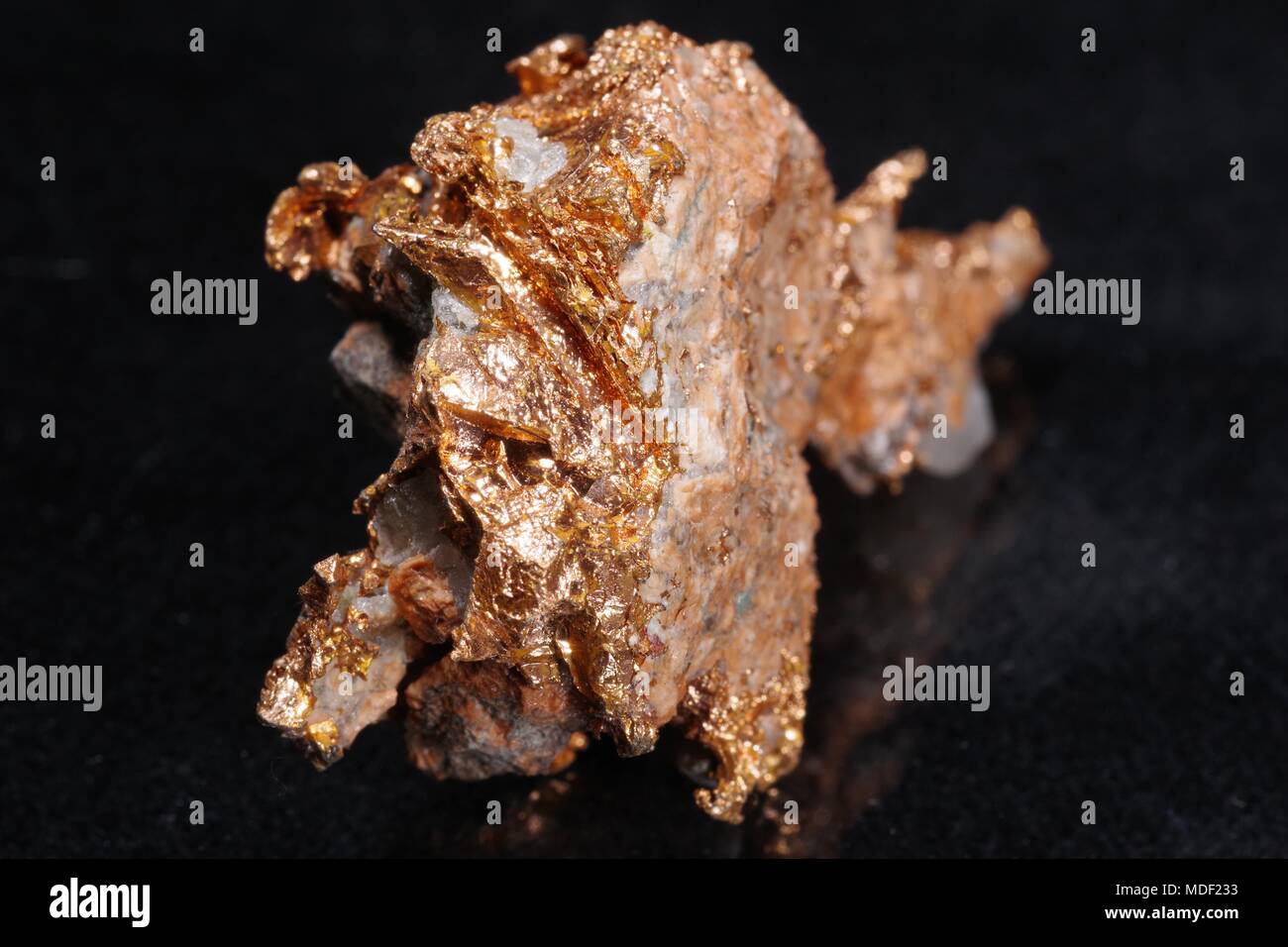 Elementares kupfer -Fotos und -Bildmaterial in hoher Auflösung – Alamy