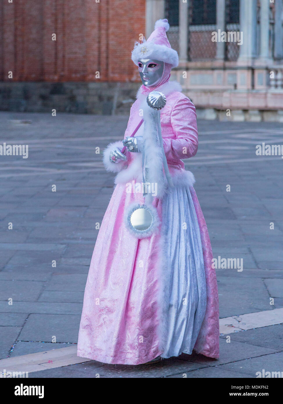 Venezianischen karneval thema -Fotos und -Bildmaterial in hoher ...