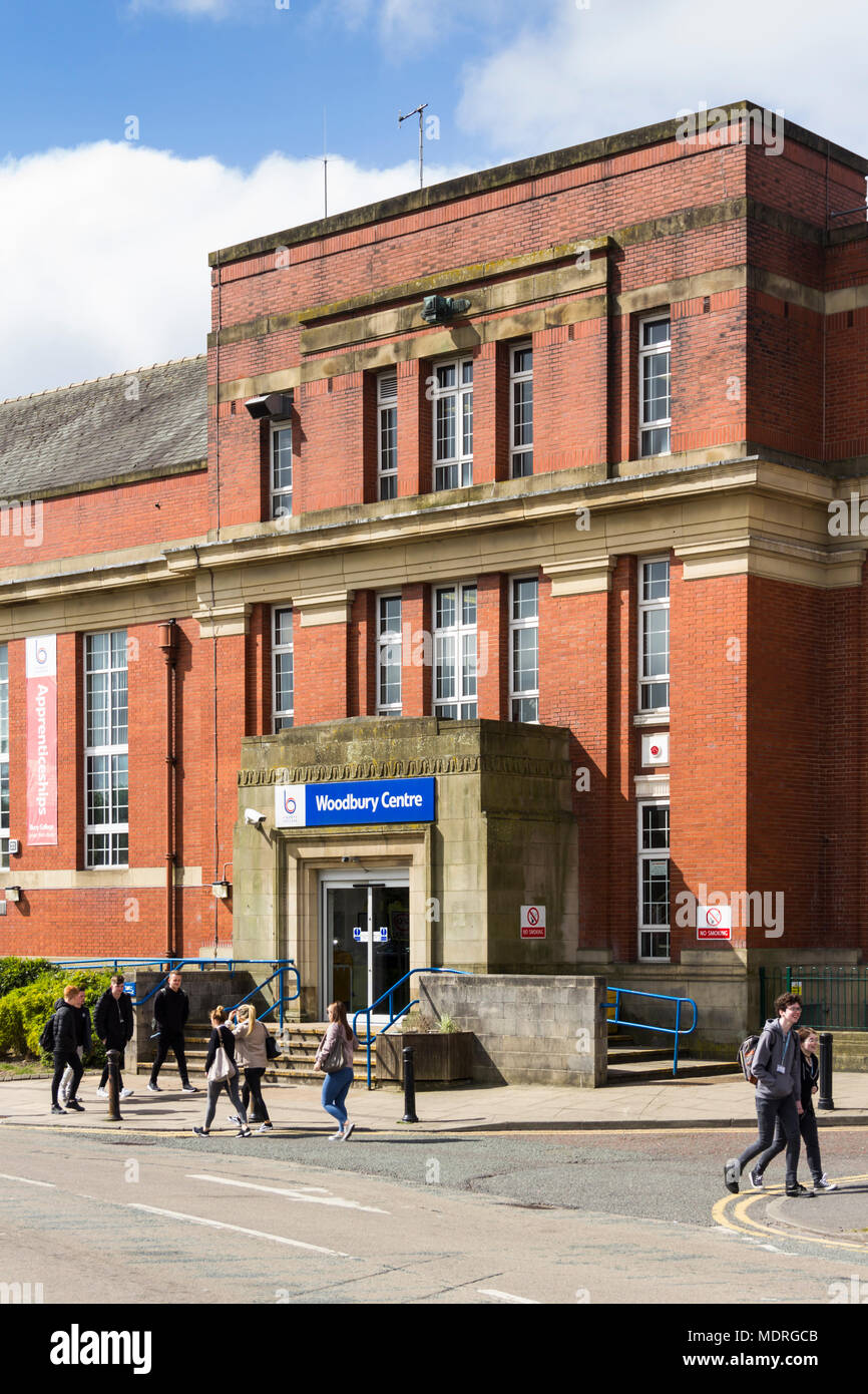 Bury College, Woodbury Center Building in der Market Street, Bury ...