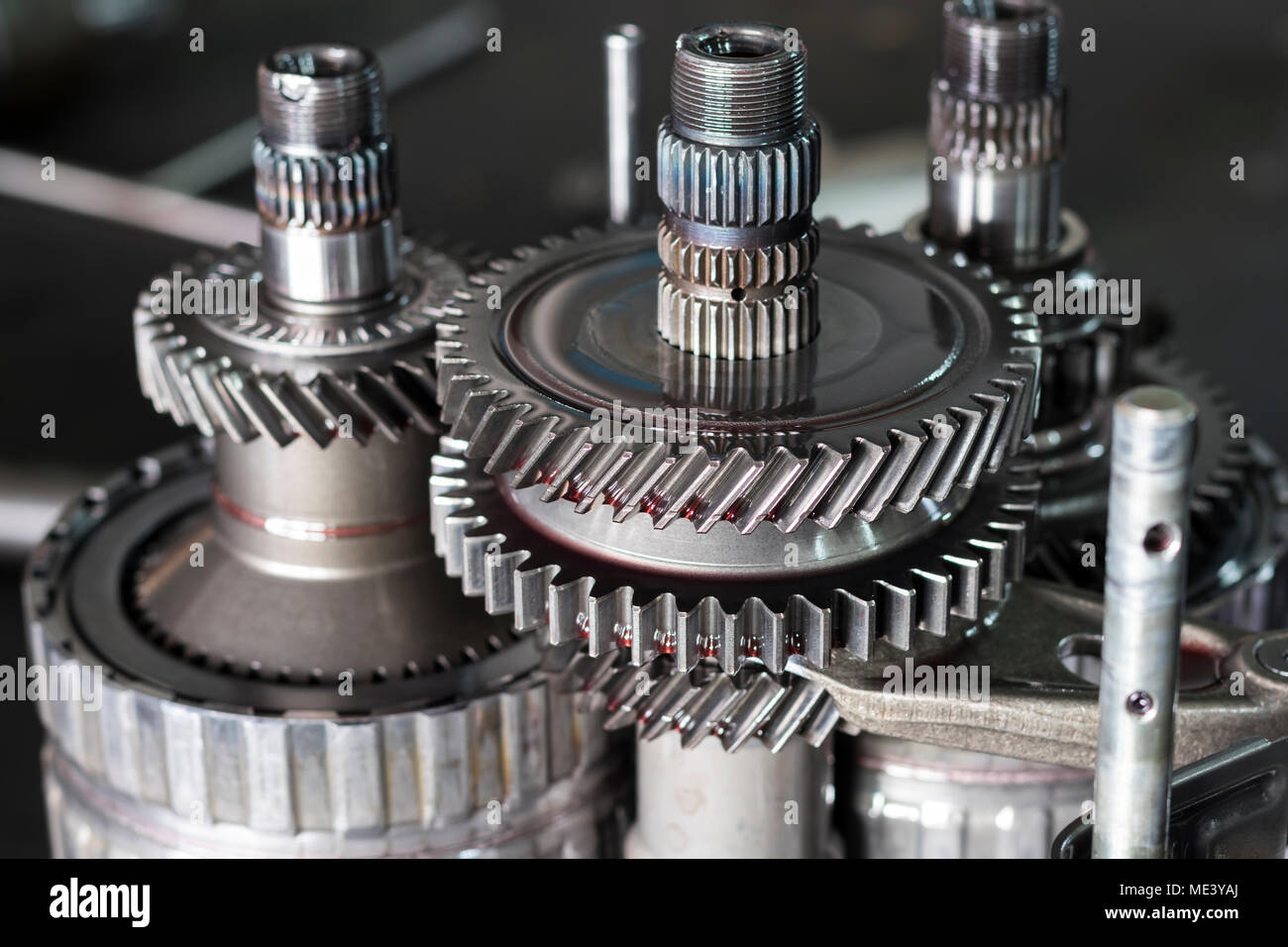 Die Teile vom Auto Getriebe dis-Montage Stockfotografie - Alamy