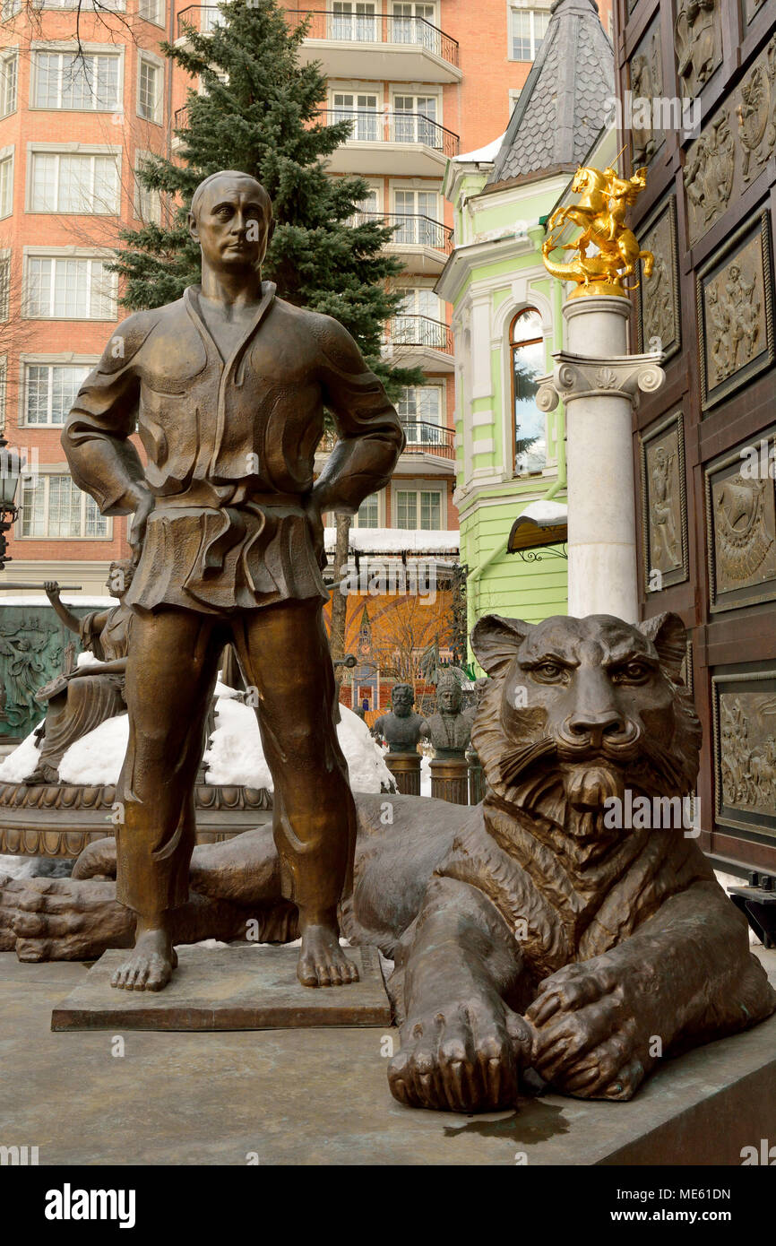 Putin Statue Stockfotos und -bilder Kaufen - Alamy