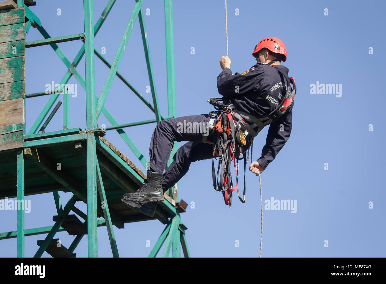 Feuerwehr feuerwehr rennen -Fotos und -Bildmaterial in hoher Auflösung ...