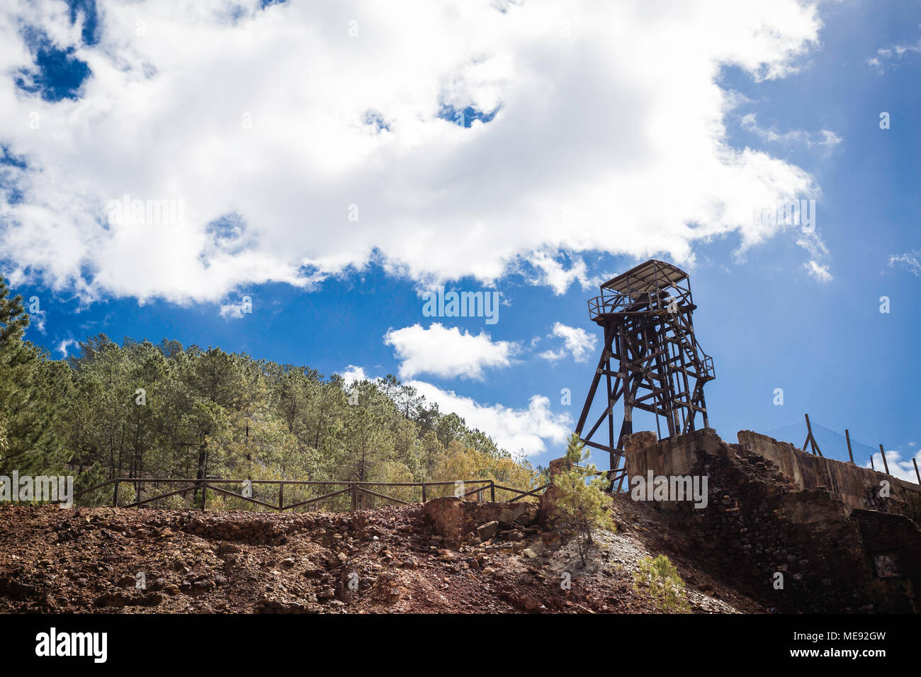Rote winde -Fotos und -Bildmaterial in hoher Auflösung – Alamy
