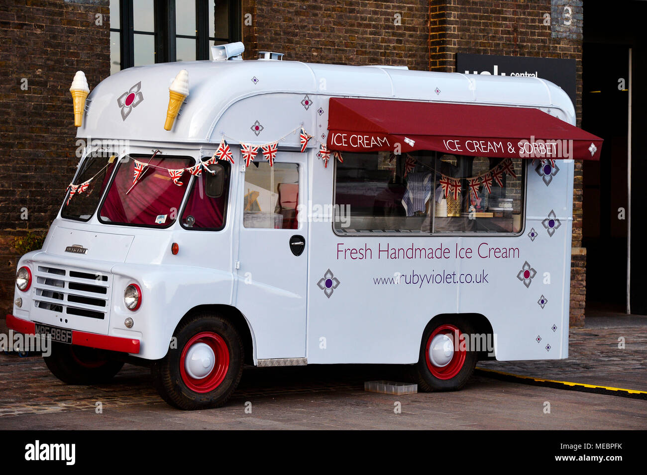 Essen Lkw in der Kornkammer Square - London - England Stockfotografie ...