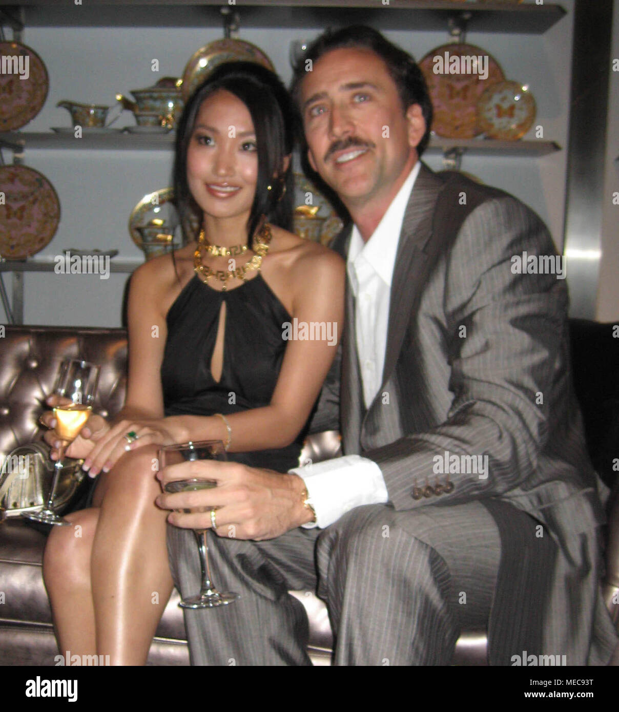 Nicolas cage and alice kim cage -Fotos und -Bildmaterial in hoher ...