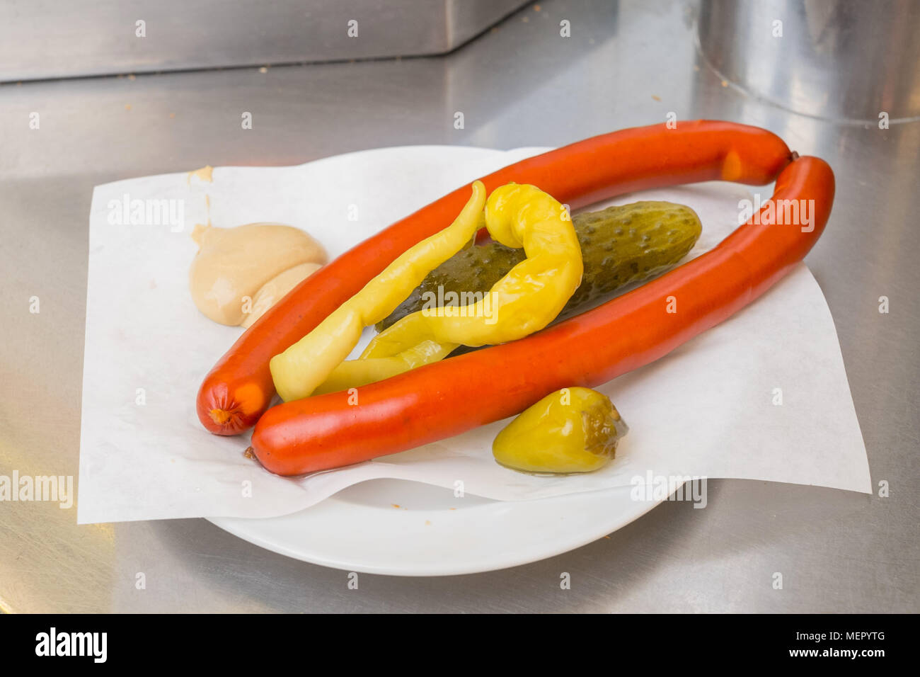 Hot dog wien -Fotos und -Bildmaterial in hoher Auflösung – Alamy